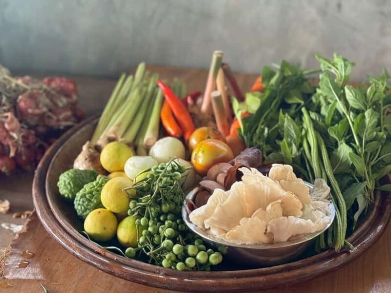 Chiang Mai: Cooking Class with Market and Pickup - An Introduction to a Thai Cooking Adventure