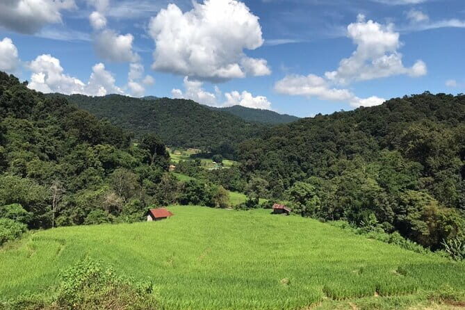Chiang Mai Doi Inthanon National Park Day Tour - Stop 1: Wat Doi Kham and the Golden Mountain Temple