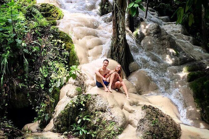 Chiang Mai Doi Suthep Temple and Sticky Waterfall Tour (Private & All-Inclusive) - Transportation, Timing, & Group Dynamics