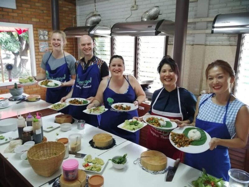 Chiang Mai: Evening Cooking Class and Local Market Visit - Why This Cooking Class Stands Out