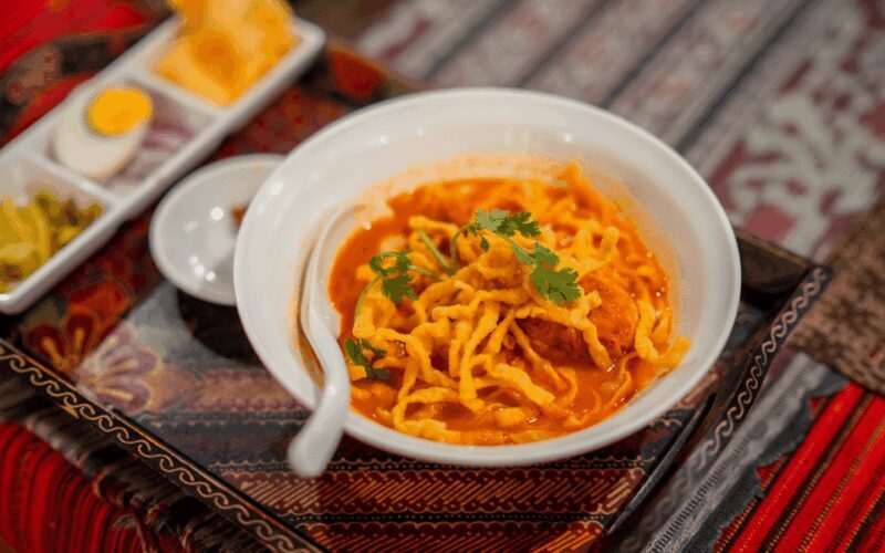 Chiang Mai: Evening Sightseeing and Local Food Guided Tour - Frequently Asked Questions