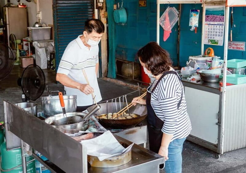 Chiang Mai Food Tour: Local Eats & Drinks Guided Tour - Key Points