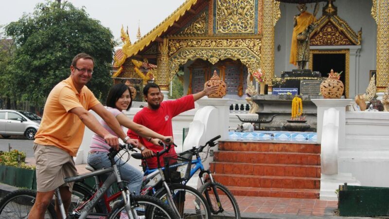 Chiang Mai: Guided Historical City Tour by Bike with Lunch - Value for Money