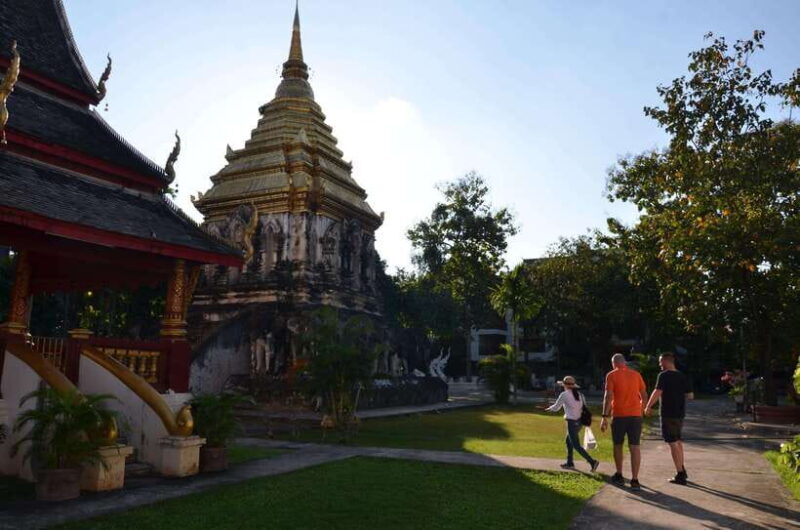 Chiang Mai: Historic Temples and City Guided Walking Tour - An In-Depth Look at the Tour