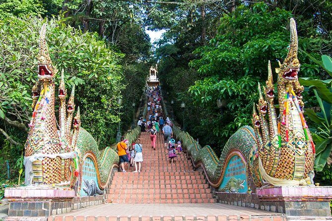 Chiang Mai Iconic Temples and City Tour - Key Points