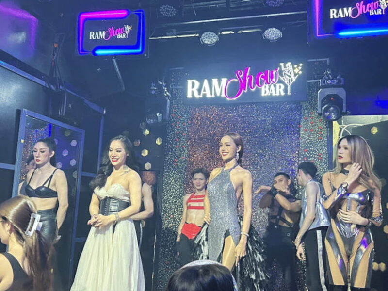 Chiang Mai: Ladyboy Cabaret Show with Dinner and Drinks - FAQ