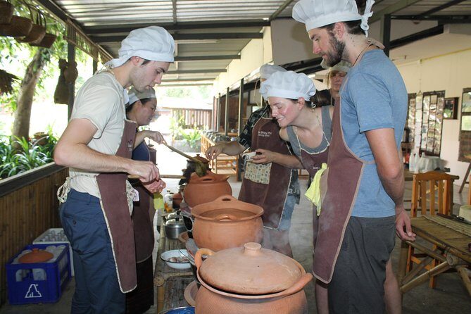 Chiang Mai Lanna Northern Thai Cooking Experience with Locals - Summary and Who Should Consider This Tour