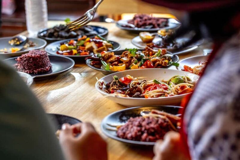 Chiang Mai: Mae Kampong Jungle Hike and Cooking Class - Value and Practical Considerations