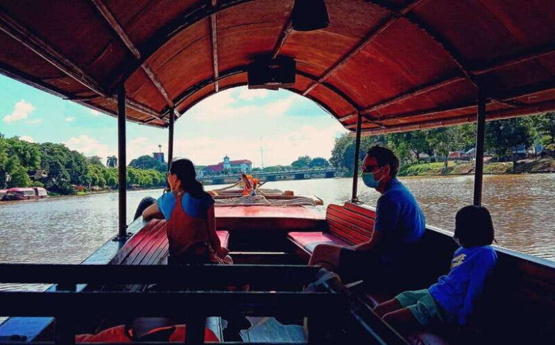 Chiang Mai: Mae Ping River Cruise & Optional Transfer - Tasting Local Treats: Ice Cream and Herbal Juices