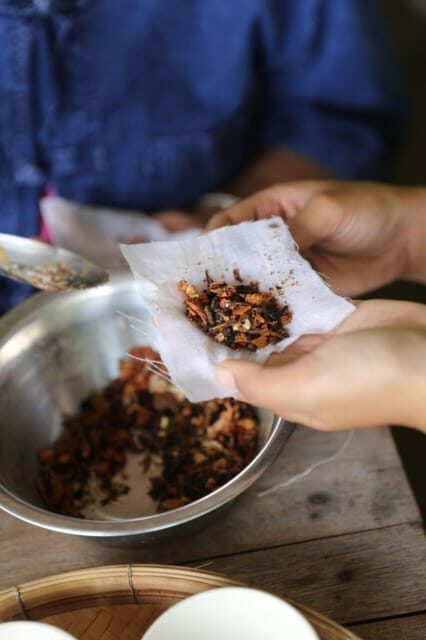 Chiang Mai : Making Herbal Ball And Inhaler - Introduction