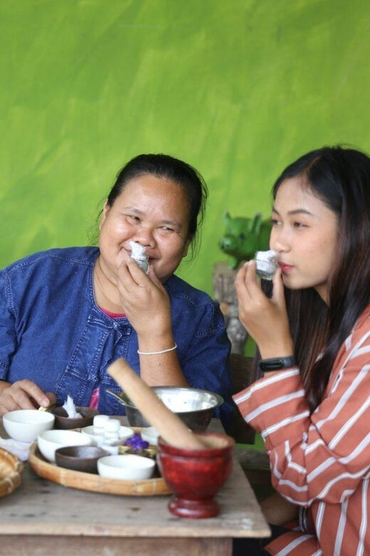 Chiang Mai : Making Herbal Ball And Inhaler - Key Points