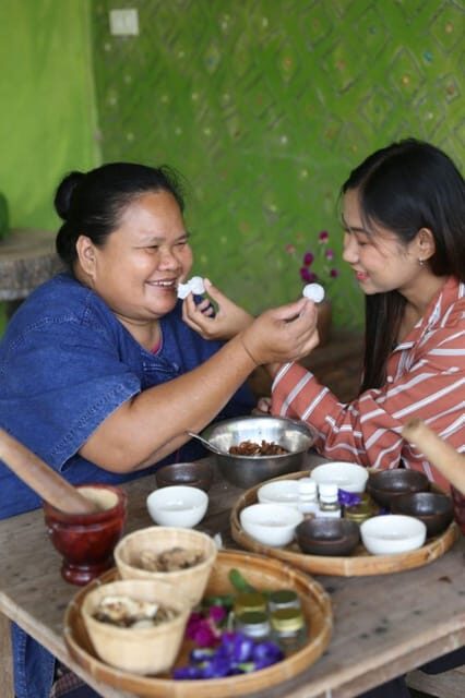 Chiang Mai : Making Herbal Ball And Inhaler - The Sum Up