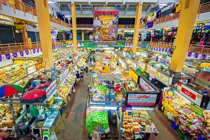 Chiang Mai Michelin Food Walking Tour with Professional Tour Guide - Who Should Consider This Tour?