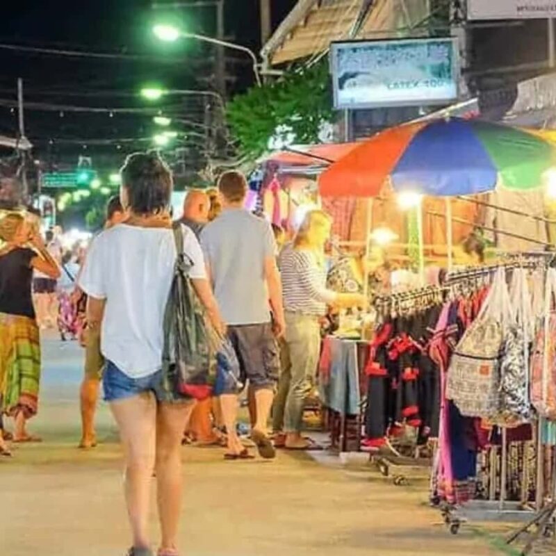 Chiang Mai: Nightlife Walking Tour with Rooftop Views - Who Should Book This Experience?