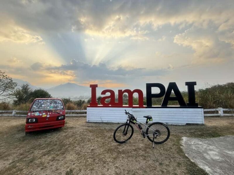 Chiang Mai: Pai Famous Attractions Day Trip with Guide - Key Points