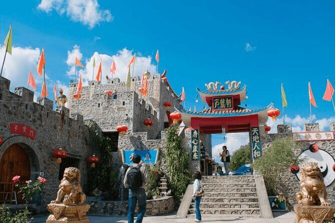 Chiang Mai Pai Full Day Sai Ngam Hot Spring, Pai Canyon, White Buddha, Santichon - End of Day & Return to Chiang Mai