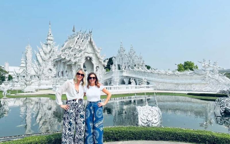 Chiang Mai: Private to White, Blue Temple & Black House - Key Points