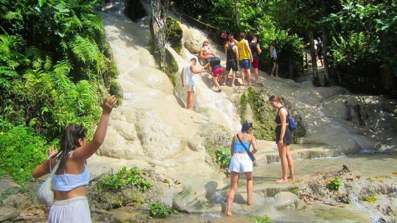Chiang Mai: Sticky Waterfall, Chet Si Fountain Park Transfer - Exploring Chet Si Fountain Park