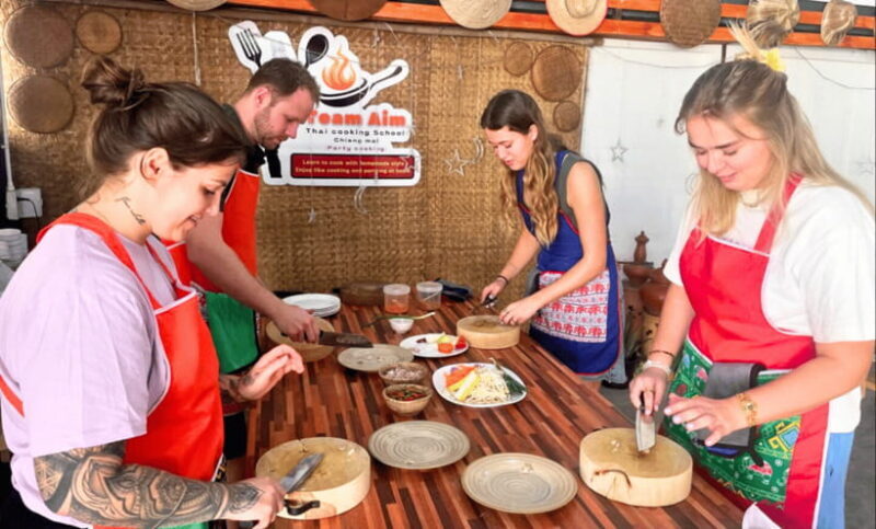 Chiang Mai : Super Fun Thai Cooking Class - Considerations
