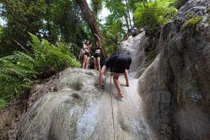 Chiang Mai Temples Hopping - Authenticity and Traveler Experience