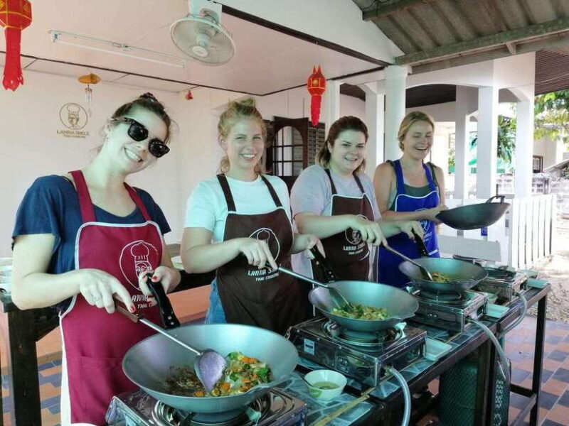 Chiang Mai: Thai Cooking and Market Tour with Lanna Smile - An Engaging Introduction to Thai Cooking in Chiang Mai