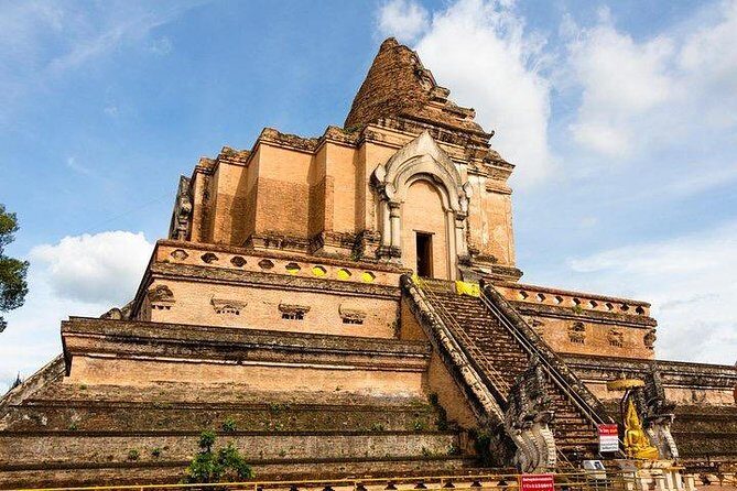 Chiang Mai The Best Temple & Cultural Tour with Famous Viewpoint - FAQs