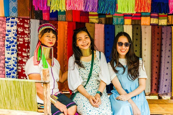 Chiang Mai to Chiang Rai Temples and Lalita Cafe Day Tour - Return Journey