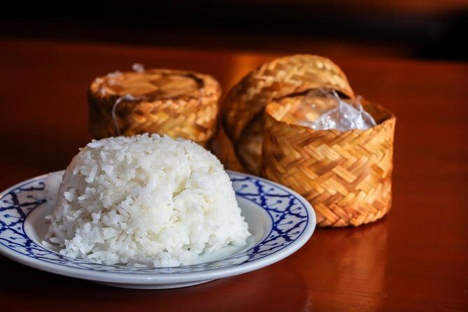 Chiang Mai Traditional Khan Toke Meal & Cultural Performance - Who Would Love This Experience?