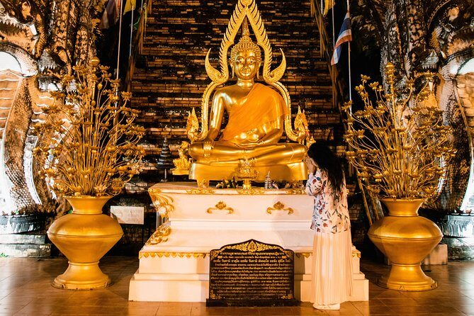 Chiang Mai Tuk Tuk City Tour under the Sunlight or Moonlight - The Charm of Chiang Mai’s Historic Temples