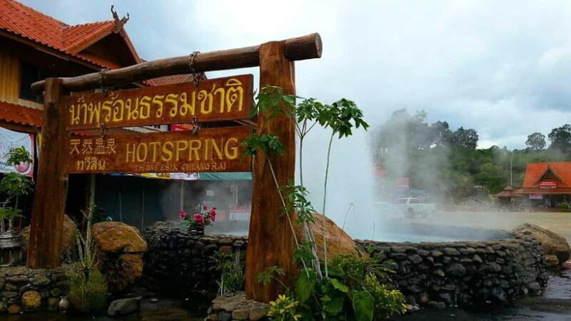 Chiang Mai : White and Blue Temples and Lalita Cafe - Who This Tour Is Best For