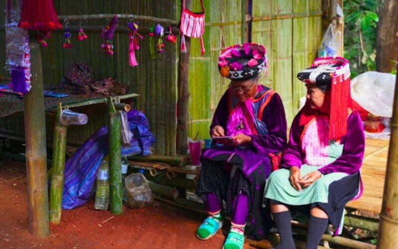 Chiang Mai: White & Blue Temples, Black House & Hill Tribes - Analyzing the Experience: What Makes This Tour Stand Out?