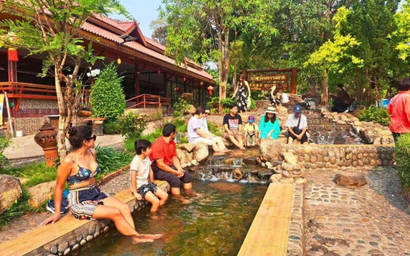 Chiang Mai: White & Blue Temples, Black House & Hill Tribes - The Sum Up