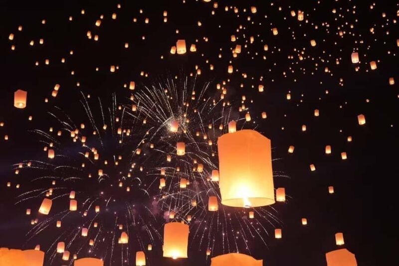 Chiang Mai Yi Peng Lantern Festival at Maejo University - Key Points