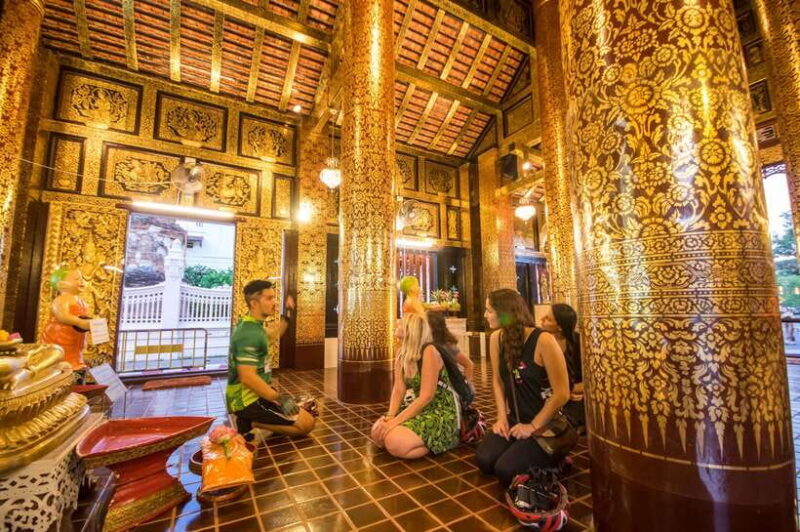 Chiang Mais Highlights: Sightseeing Night Bike Tour - A Deep Dive into the Chiang Mai Night Bike Experience