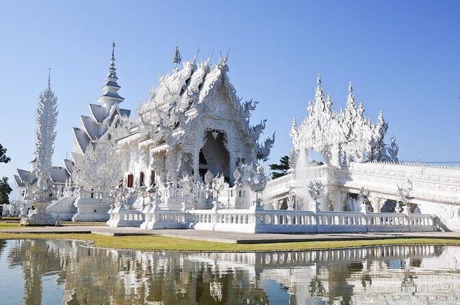Chiang Rai and Golden Triangle Day Tour from Chiang Mai - What This Tour Offers: A Balanced Look