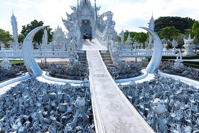 Chiang Rai City Temples Private Day Tour - Exploring Chiang Rai’s Iconic Temples