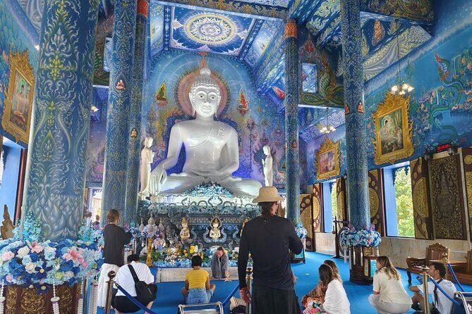 Chiang Rai Day Tour from Chiang Mai Red White and Blue Temples - Who Should Consider This Tour?