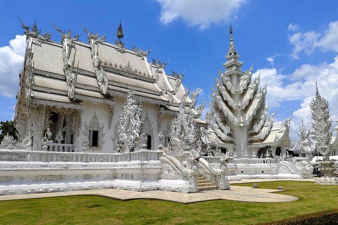 Chiang Rai Day Tour from Chiang Mai Red White and Blue Temples - Final Thoughts
