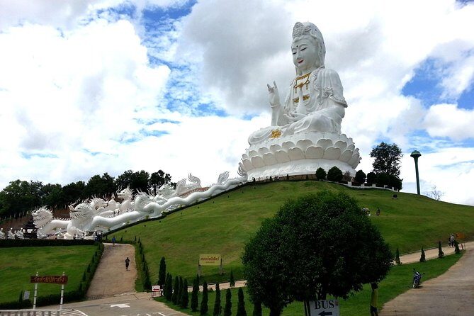 Chiang Rai food & night market walking tour with local host - A Practical Guide to the Tour Experience