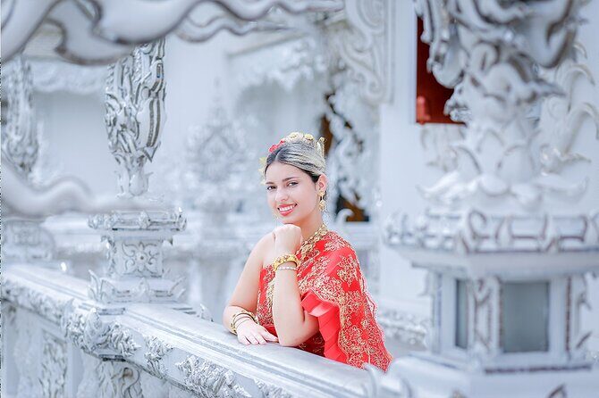 Chiang Rai Photos of traditional Thai costumes White Temple - A Closer Look at the Experience