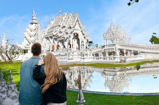 Chiang Rai Temple and Tea Plantation Private Tour from Chiang Mai - Key Points