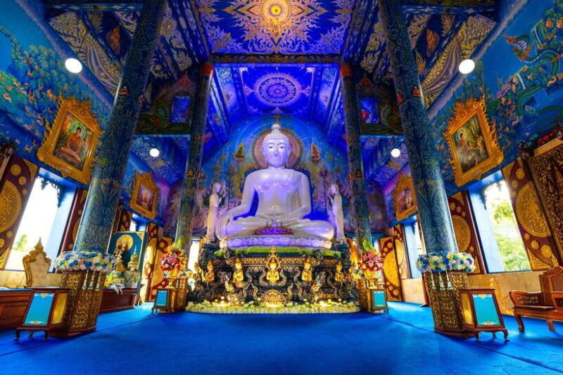 Chiang Rai Tour: White & Blue & Big Buddha (Red)Temples - The Hot Springs and Lunch