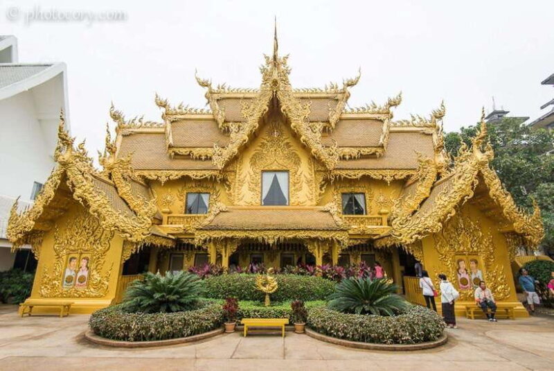 Chiang Rai Tour: White & Blue & Big Buddha (Red)Temples - Value for Money