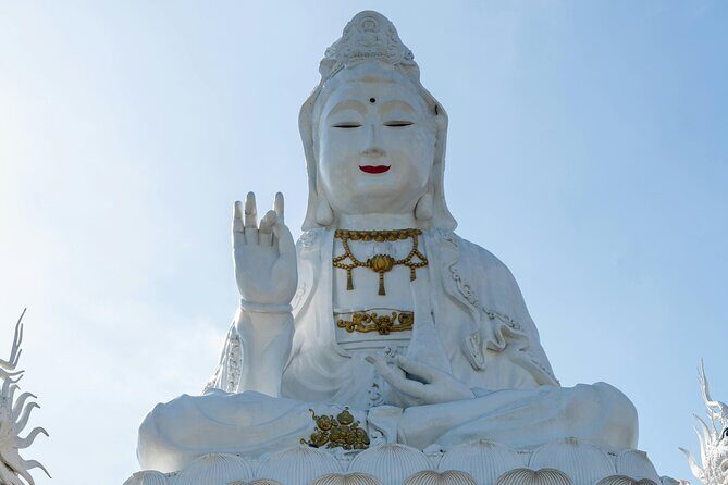 Chiang Rai White and Black and Blue Temple - FAQs