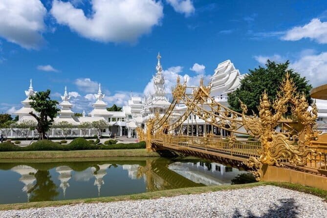 Chiang Rai White and Blue Temples with Lalitta Cafe - Lalitta Café: A Fairytale Escape