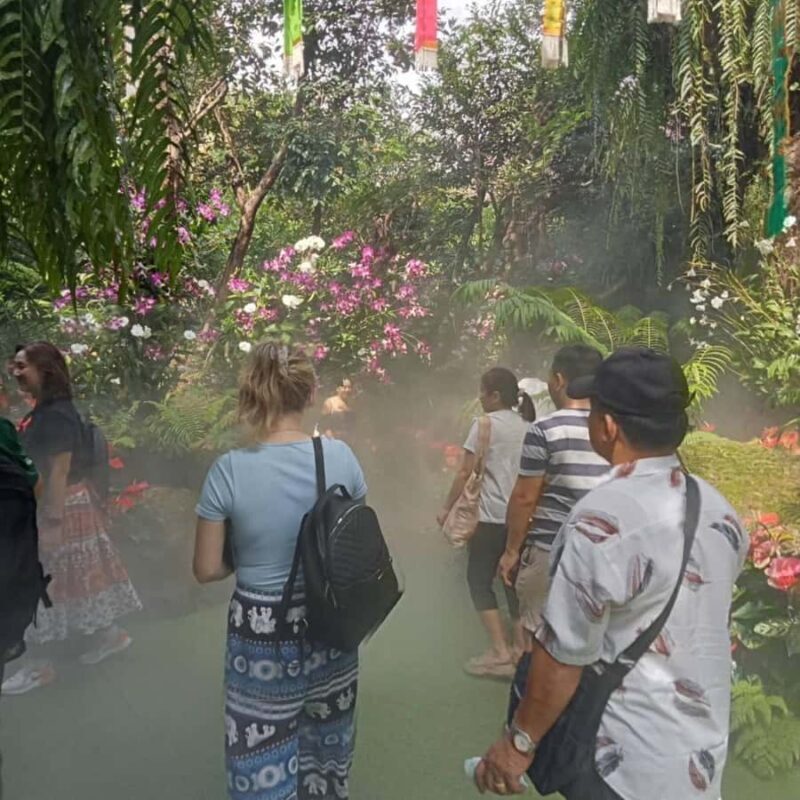 Chiang Rai White & Blue & Huay Pla Kang Temple& Lalitta Cafe - Frequently Asked Questions