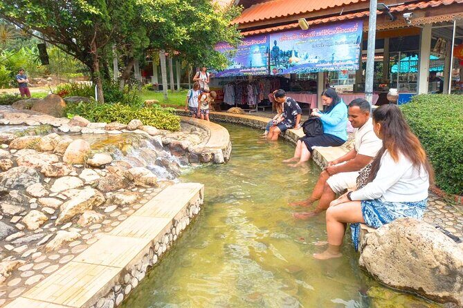 Chiang Rai White, Red, Blue Temples Tour + Lunch (Fr. Chiang Mai) - Authentic Experiences & Reviewer Insights