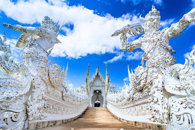Chiang Rai White, Red, Blue Temples Tour + Lunch (Fr. Chiang Mai) - Who Should Consider This Tour?