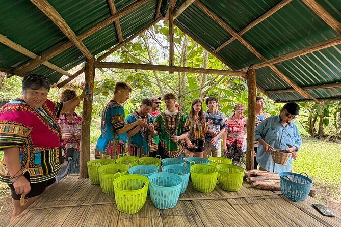 Chiangmai Half Day Visit and Wildlife Experience - FAQ