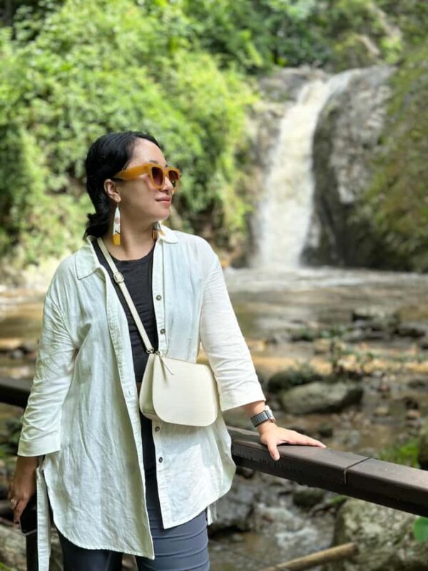 Chiangmai : Sky Pagodas in Lampang , Mae Kampong & more. - What We Think: The Pros and Cons